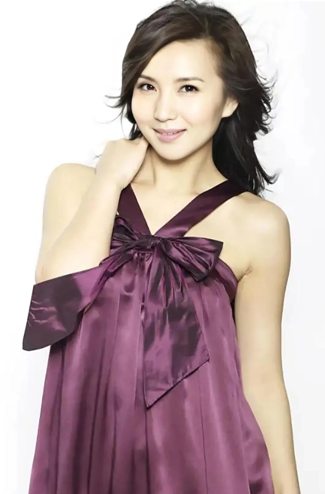 Heartthrob: Chen Hao's charming photos - iNEWS