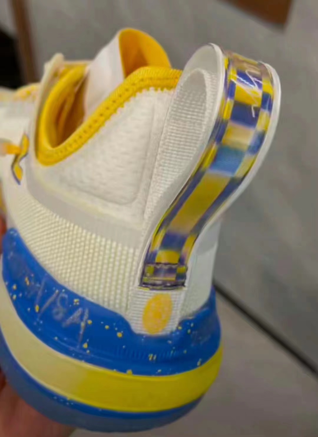 Wiggins generation signature sneaker details exposed!How many people ...