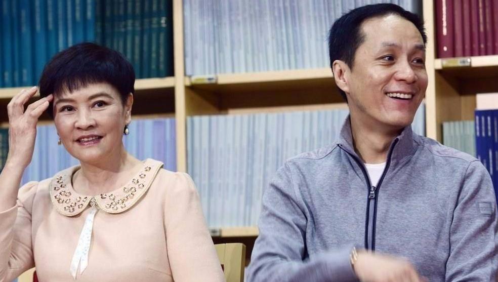 There are 5 couples of old wives and young husbands in the entertainment industry, who are more ...