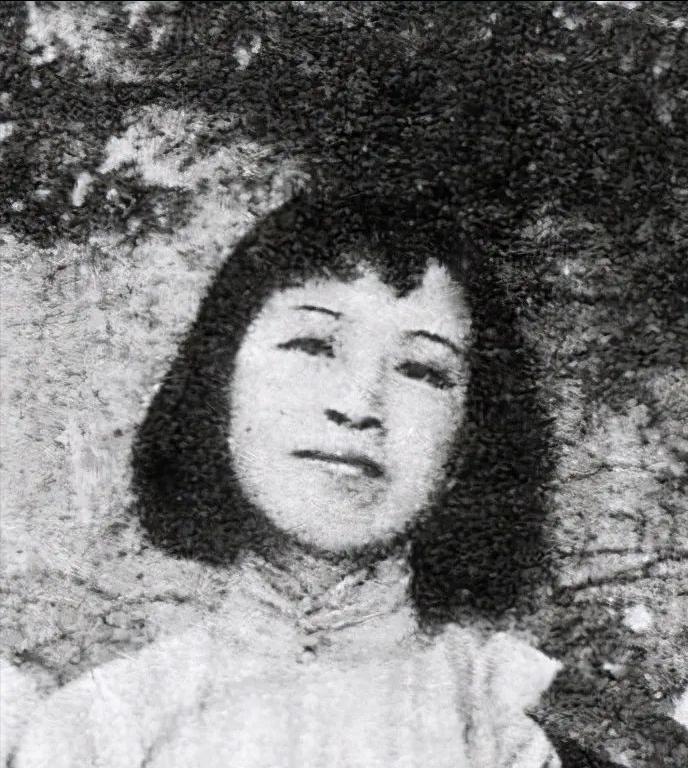 Jiang Qing: Born in poverty, with a rebellious personality, the first ...