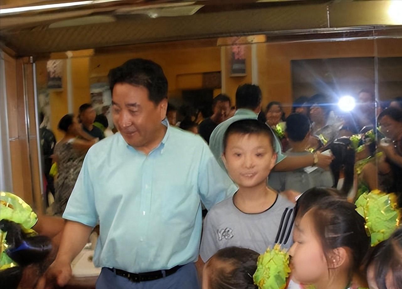 Jiang Kun: The most correct decision in my life was to adopt an orphan ...