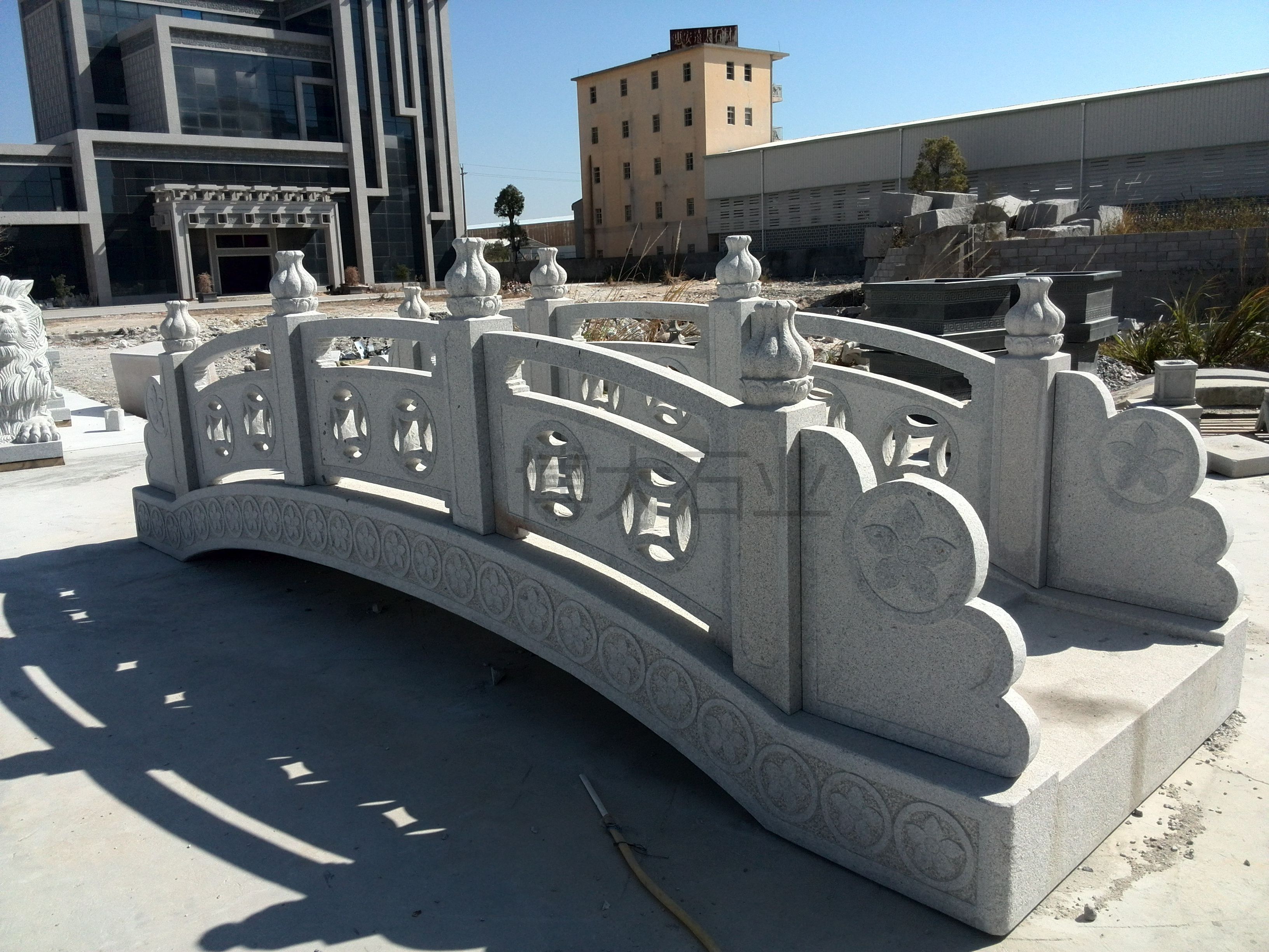The architectural beauty of the stone arch bridge - iNEWS