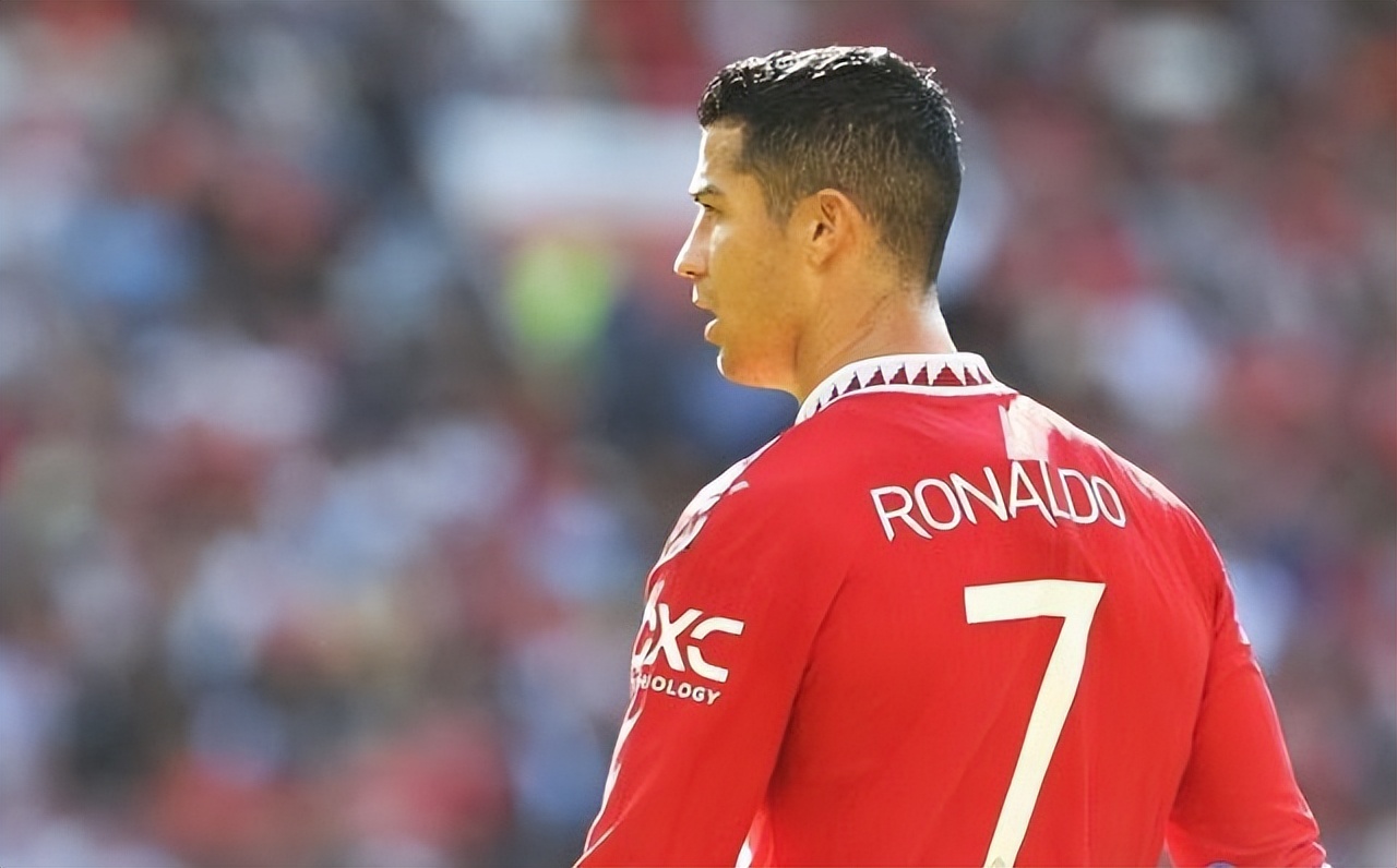 Absolutely!Helping Manchester United lose the game by himself, Ronaldo ...