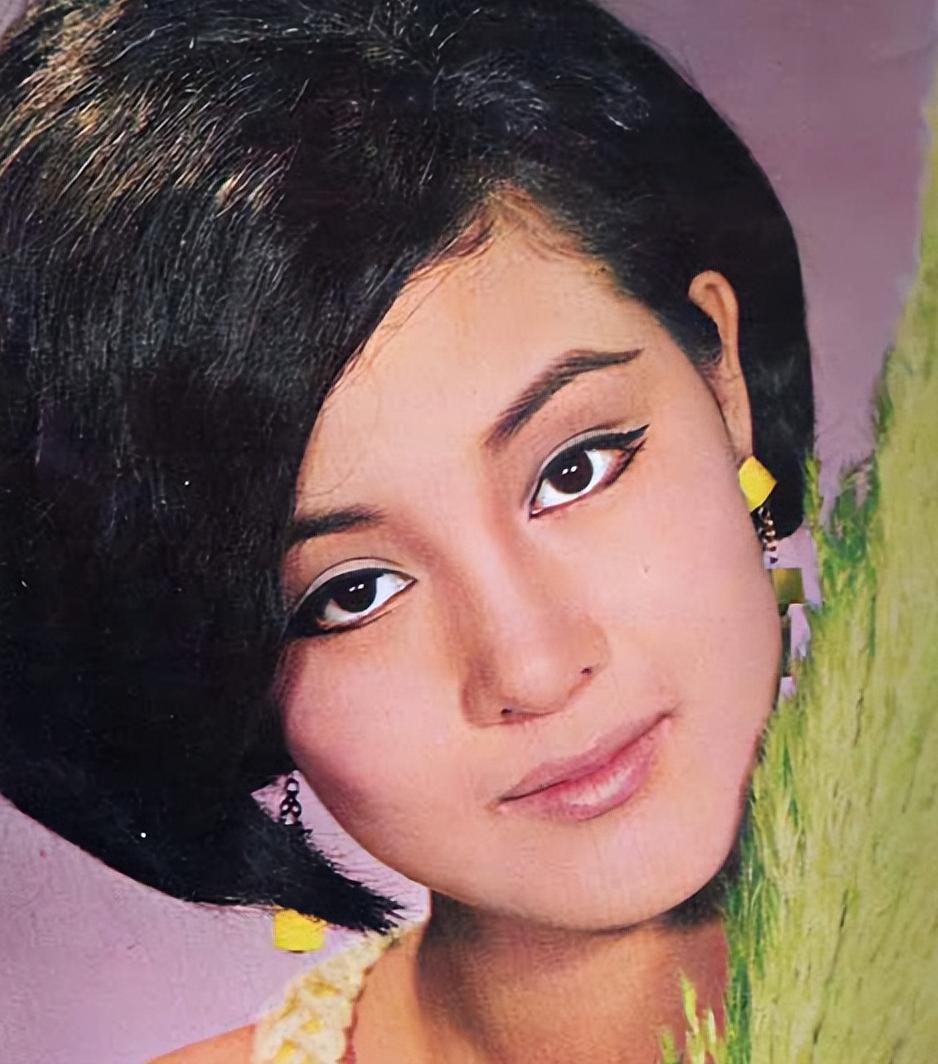 He Lili: She endured her husband's cheating for 43 years without ...