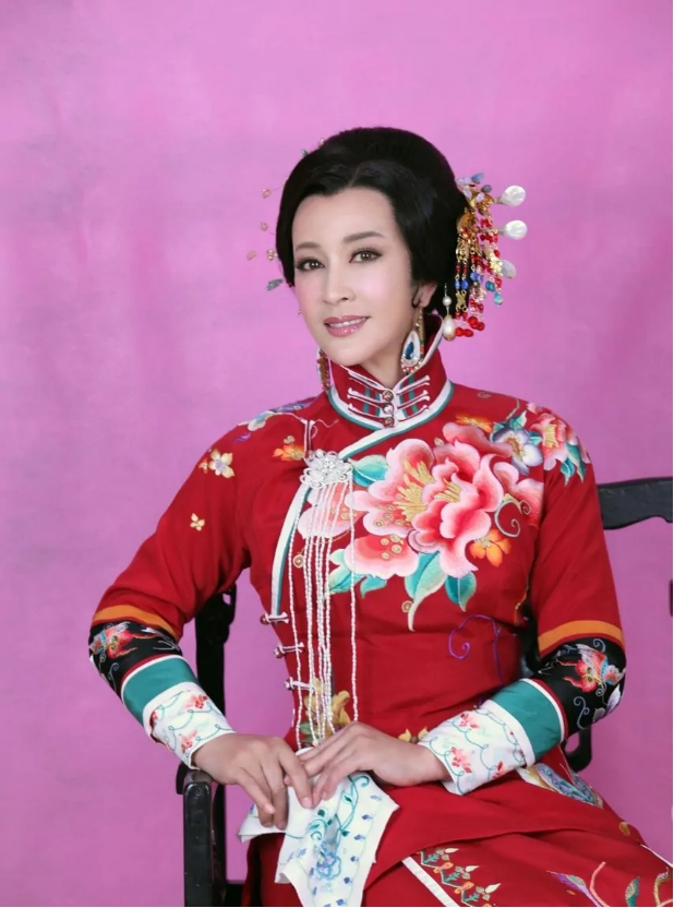 Chen Guojun: There are hardships on the road to marriage. He has been ...