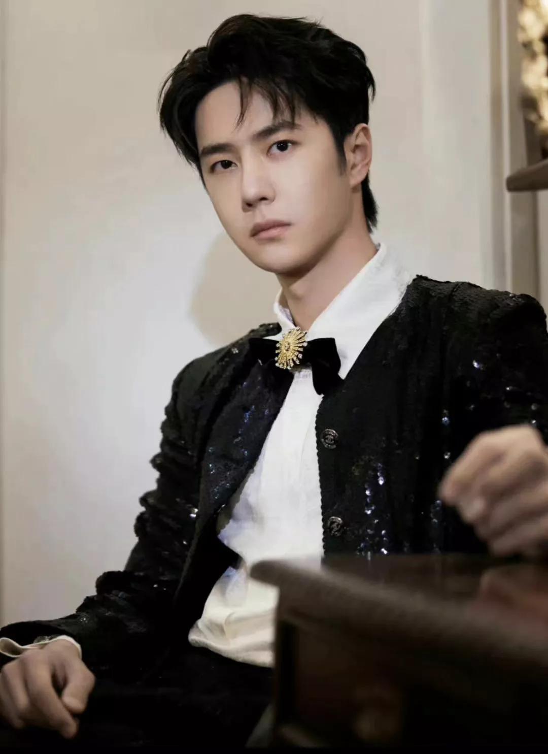 Summary of eating melon No. 94: Pan Yueming, Dong Jie, Wang Yibo, Ruby Lin, Deng Ziqi, Yang Mi ...