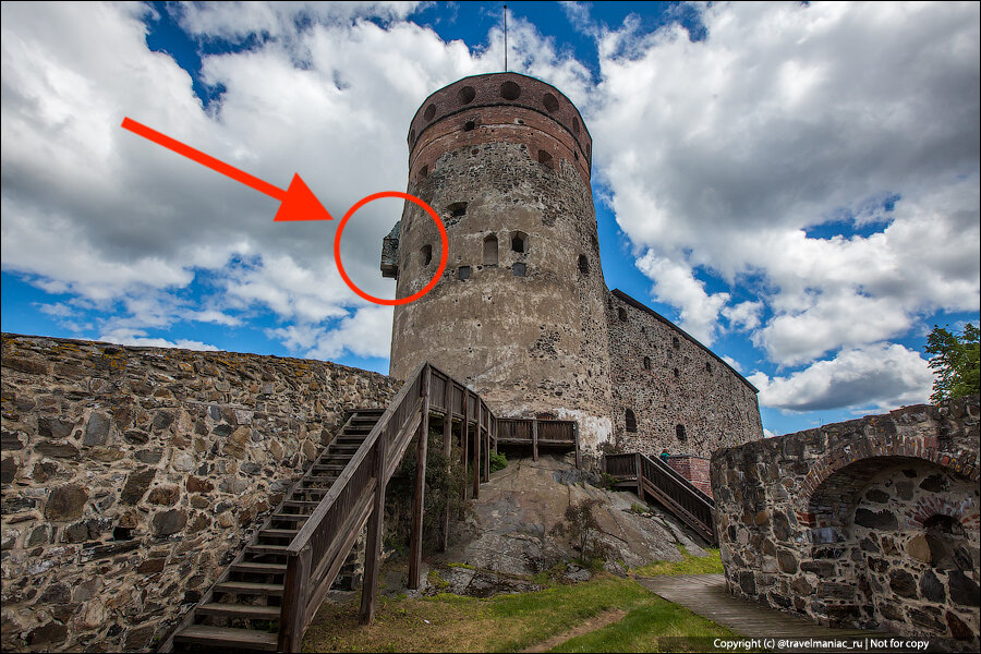How cleverly designed is the sewer system of the toilet in a medieval ...