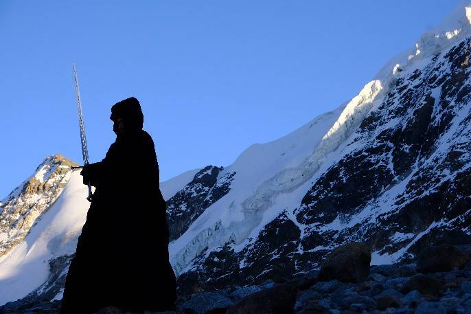 Capper's new album will be released on January 5, "Sword and Rose ...