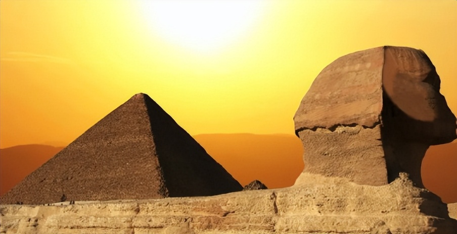 What enlightenment does the construction of the Egyptian pyramids have ...