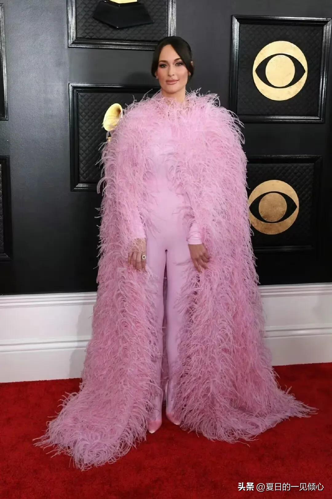"Pink Lady" Kathy Musgraves - iNEWS