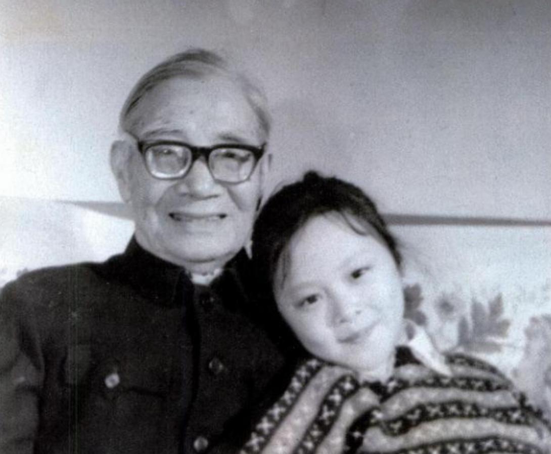Child star Mao Weihui: Mao Yisheng is her grandfather, who married a ...