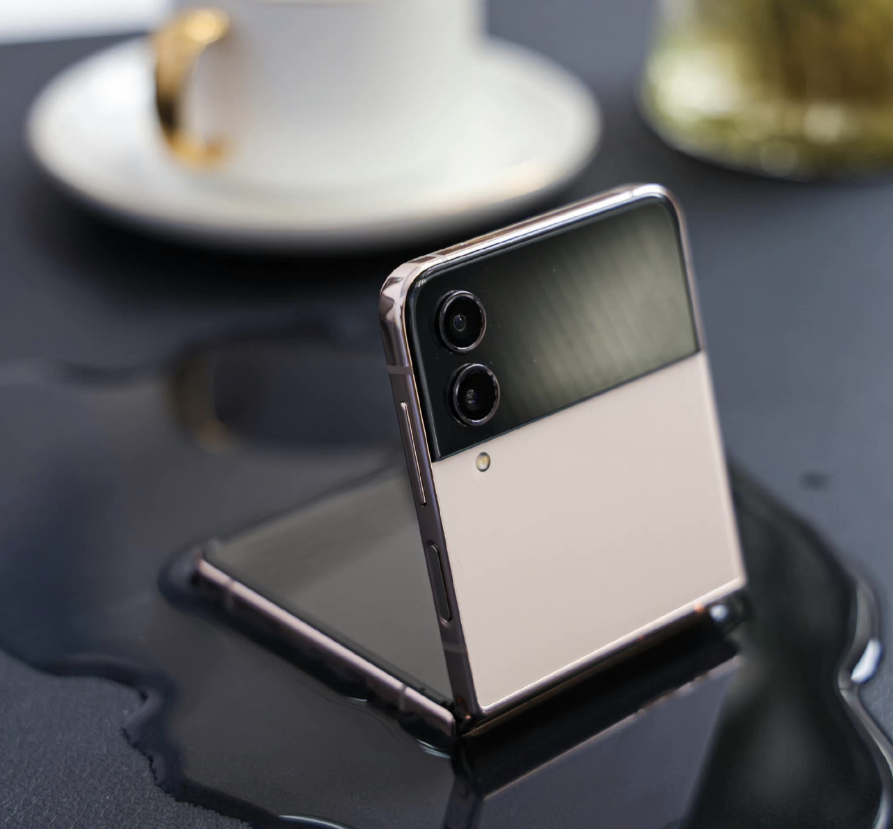 What is the biggest role of the folding screen mobile phone?The truth ...