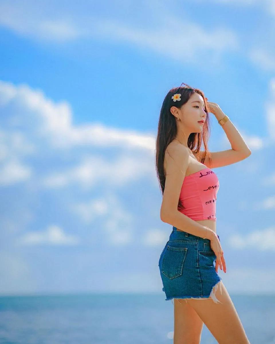 Min Chae Yoon Han Ji Oh Double Mix Show - iMedia