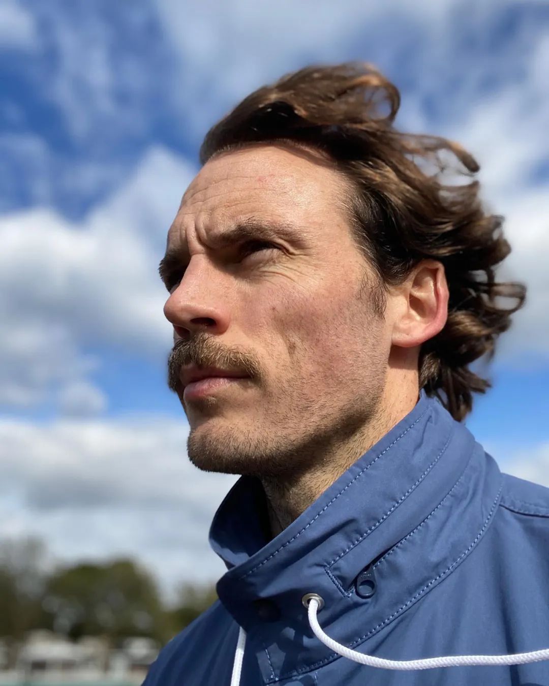 The 36-year-old British actor Sam Claflin has become a bearded uncle ...