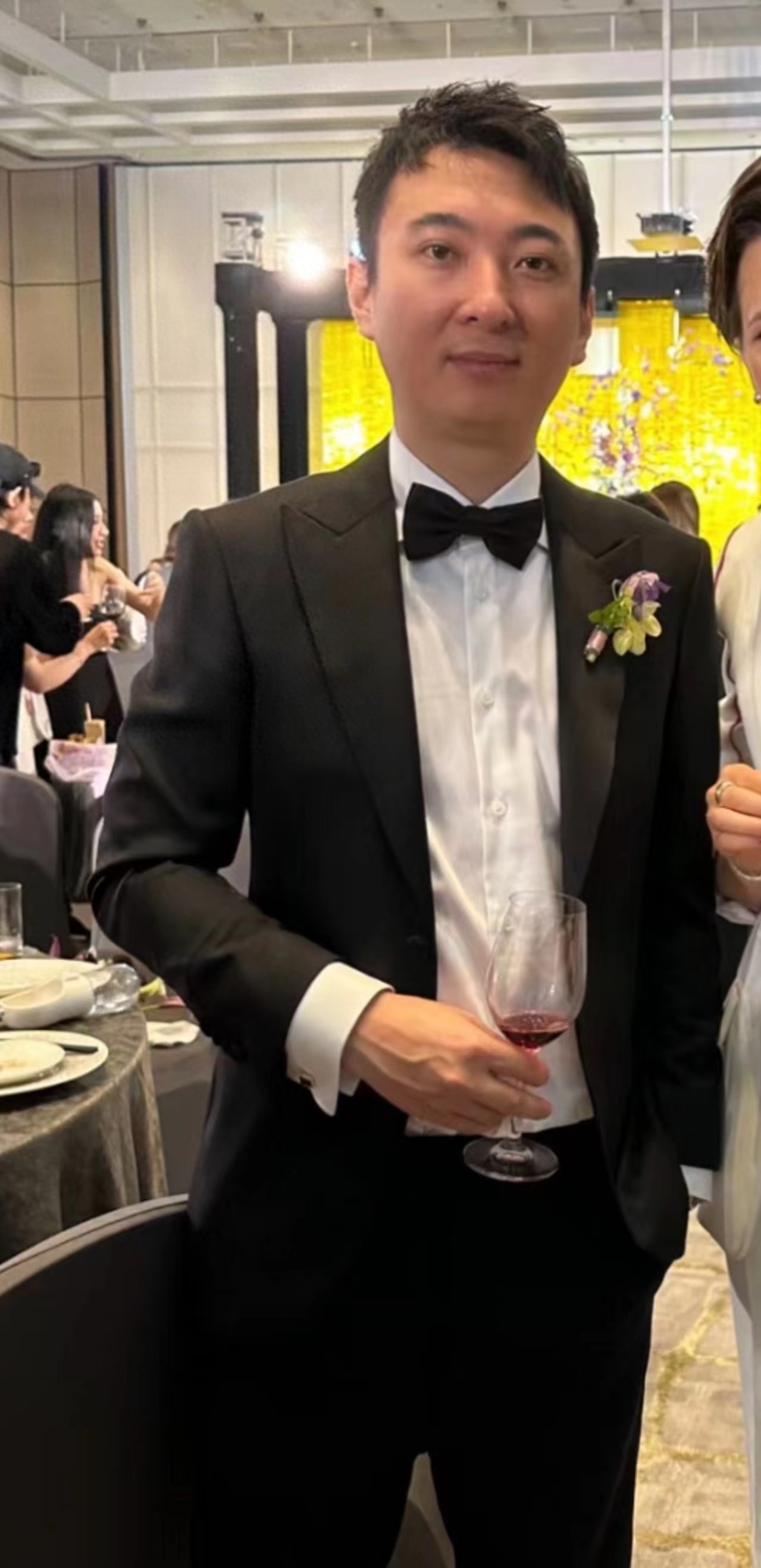 Wang Sicong attended a high-end banquet and became thinner and was ...