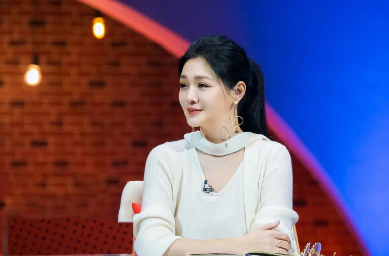 Gu Junye took advantage of the big S fame to open a store in South ...