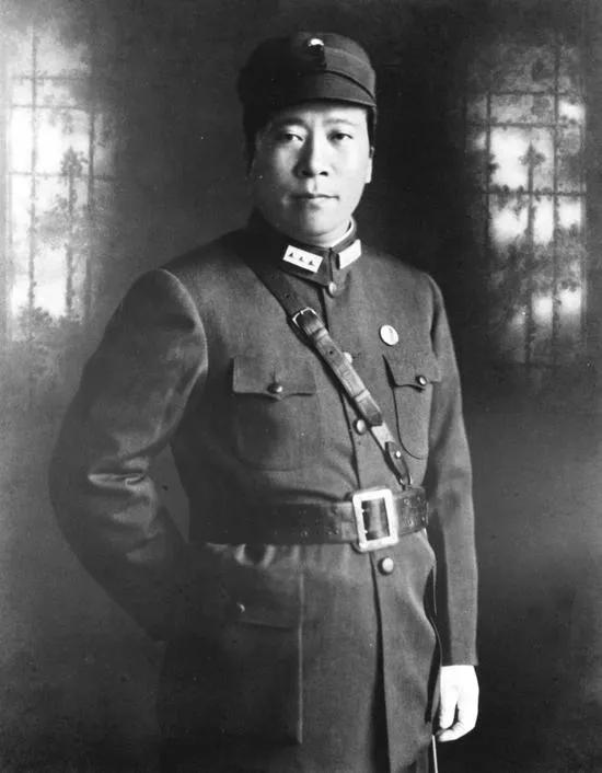 Smiling Yan Luo——Mao Renfeng: (5) The experience of lurking in Xi'an ...