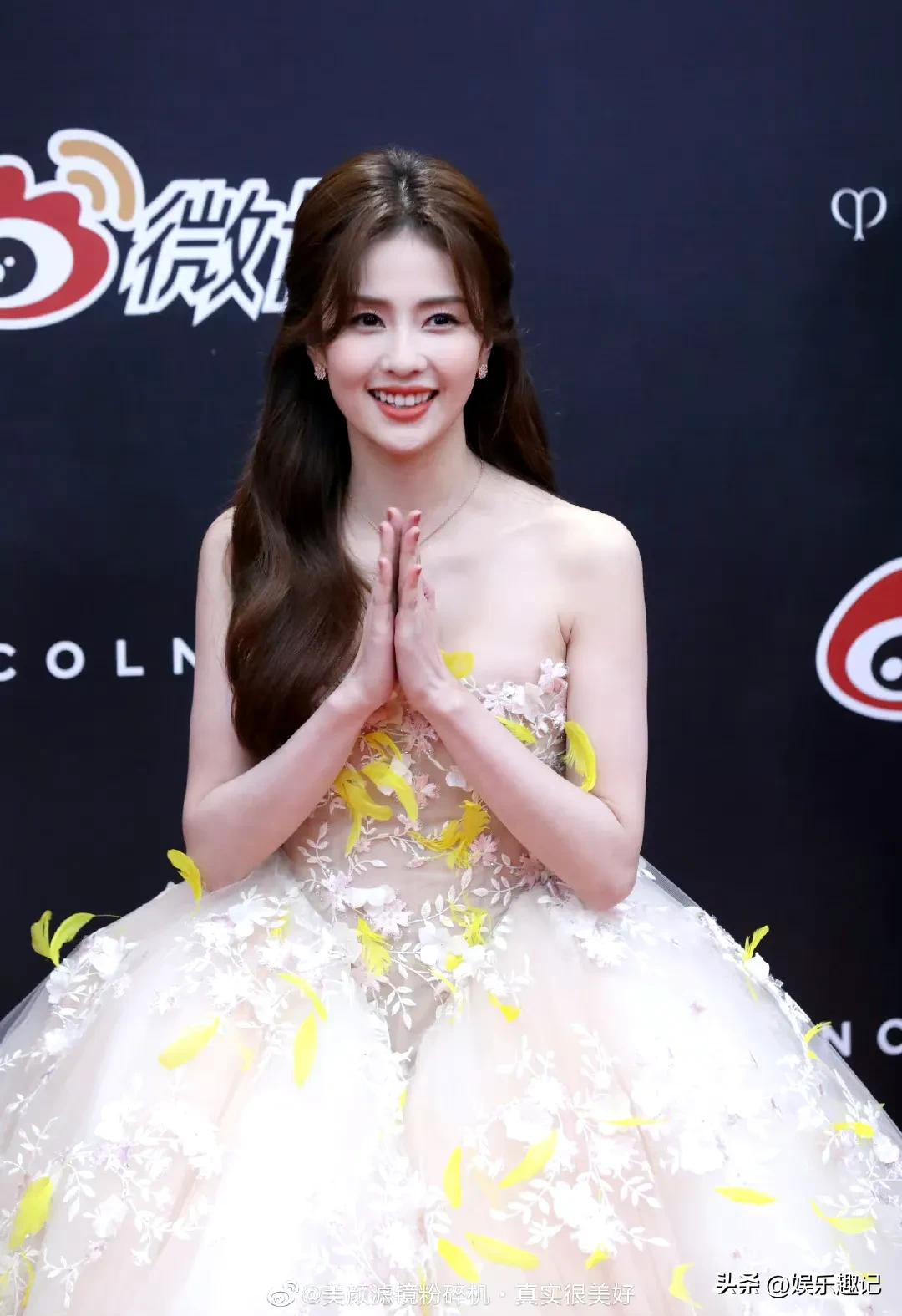 The red carpet photos of the female star Weibo night are here! Bailu ...