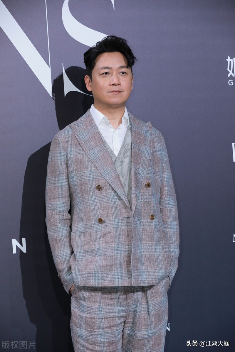 Small revelations: Wallace Huo, Cai Xukun, Li Zhiting, Zhang Yuqi ...