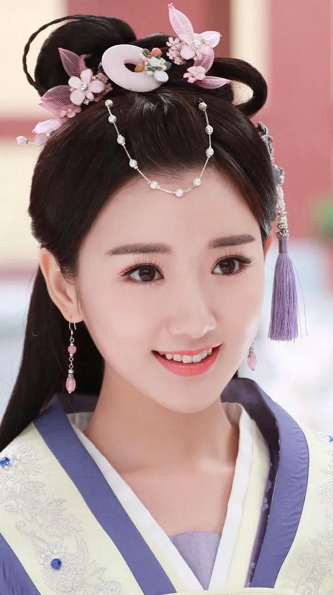 Mao Xiaotong, Li Changru - iNEWS