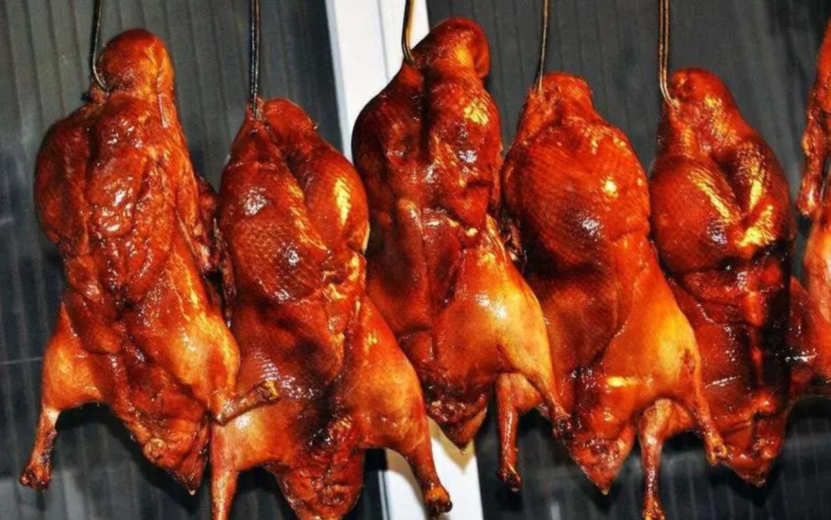 They are all roast ducks. What is the difference between Bianjing roast ...