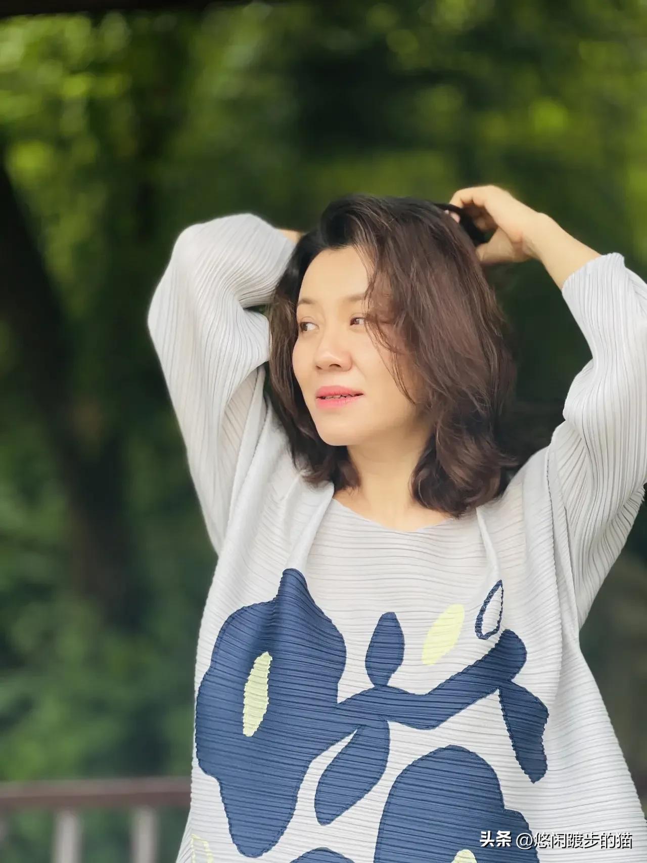 Temperament beauty Liu Lin - iNEWS