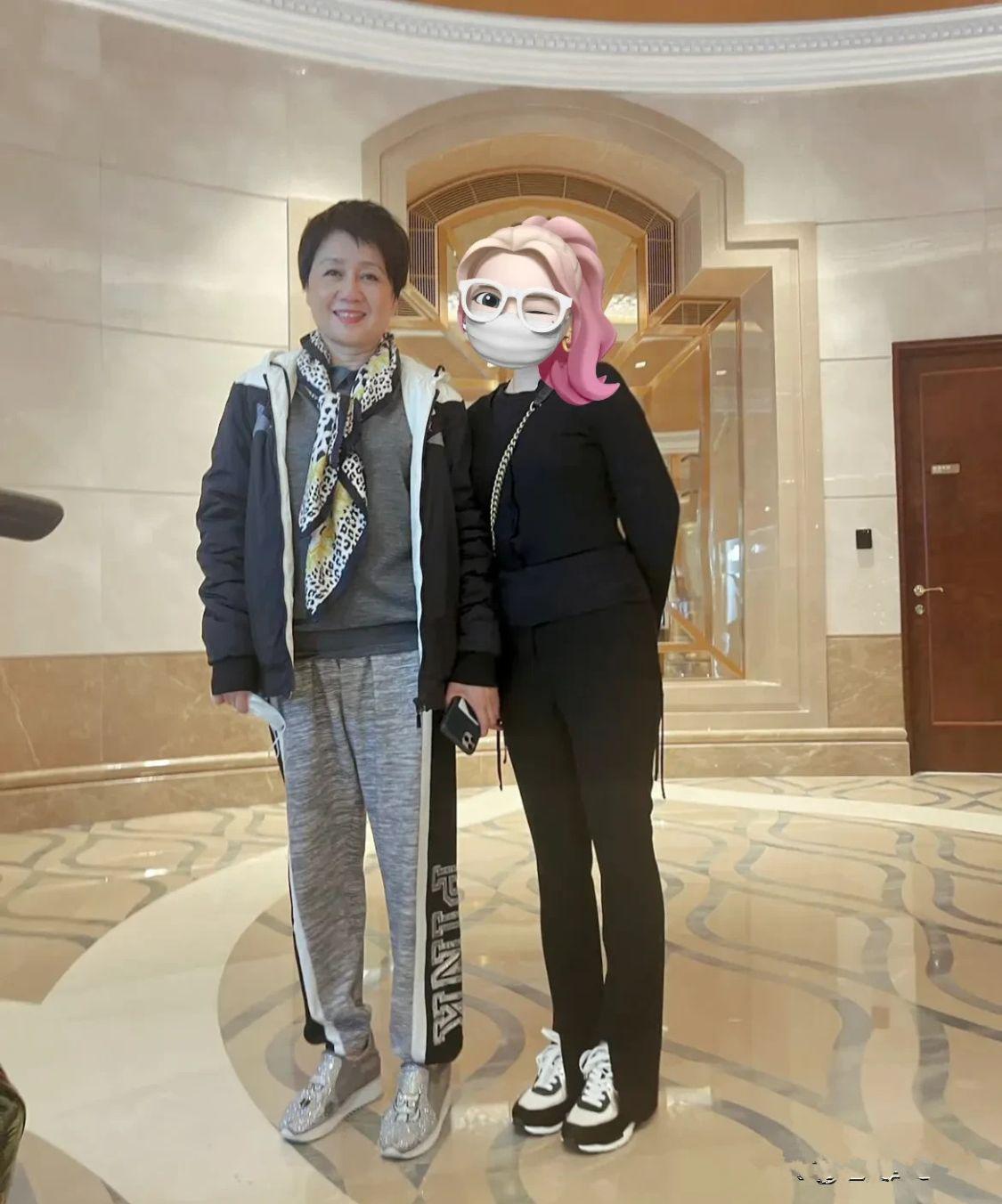 Liang Anqi is more famous than her daughter-in-law!When a passerby came ...