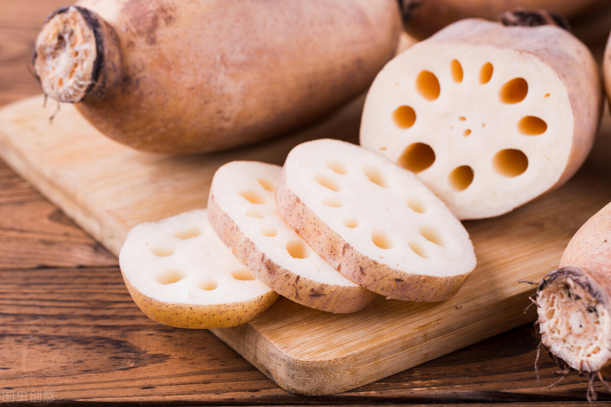 When buying lotus root, what is the difference between 9-hole lotus ...