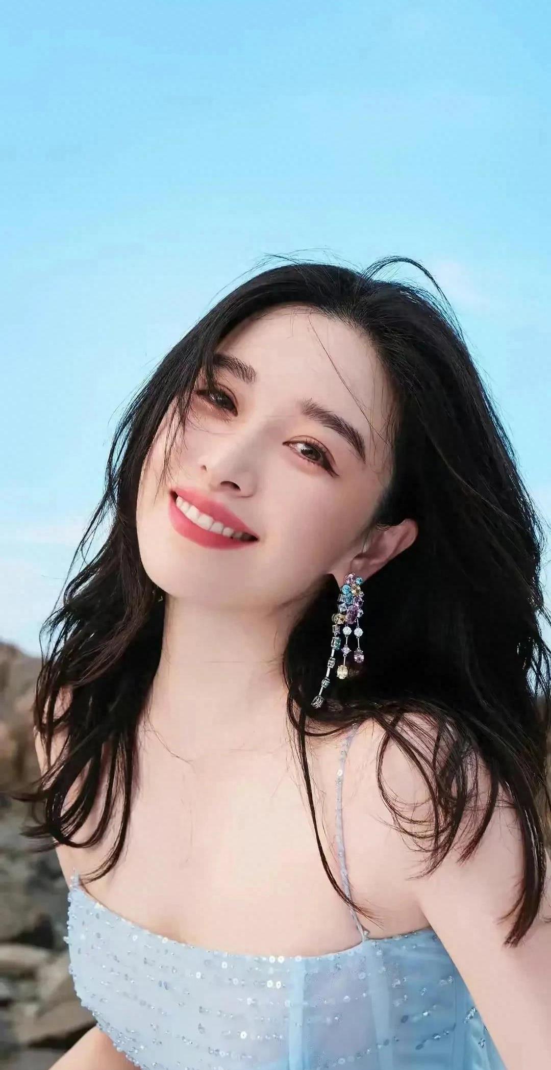 Charming Kan Qingzi - iMedia