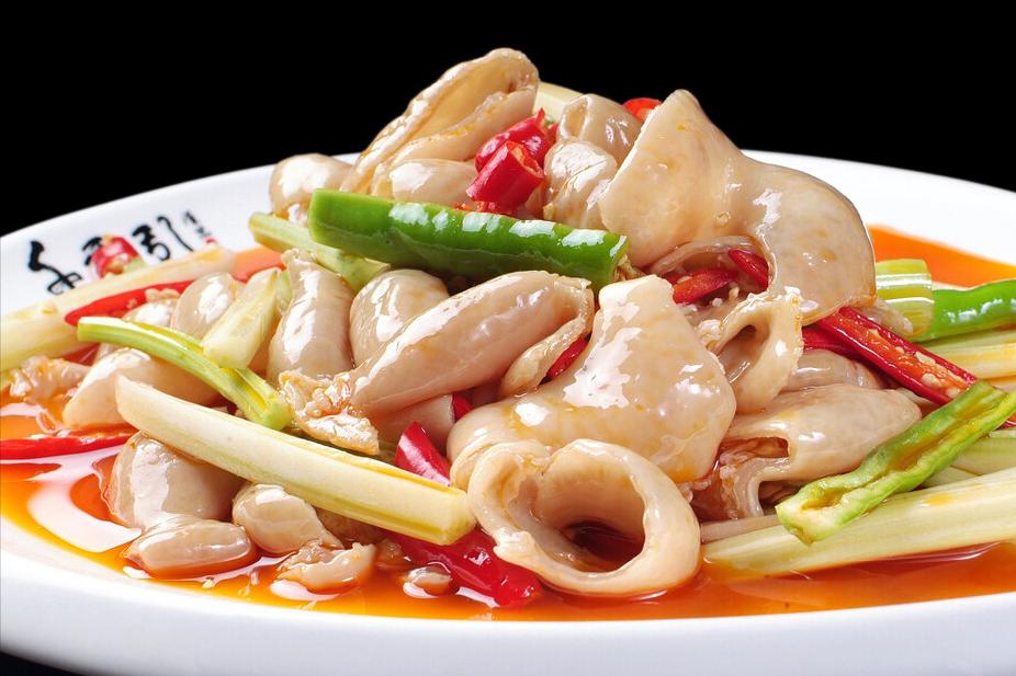 To clean pig intestines, no salt or alkali, just add flour, wash clean ...