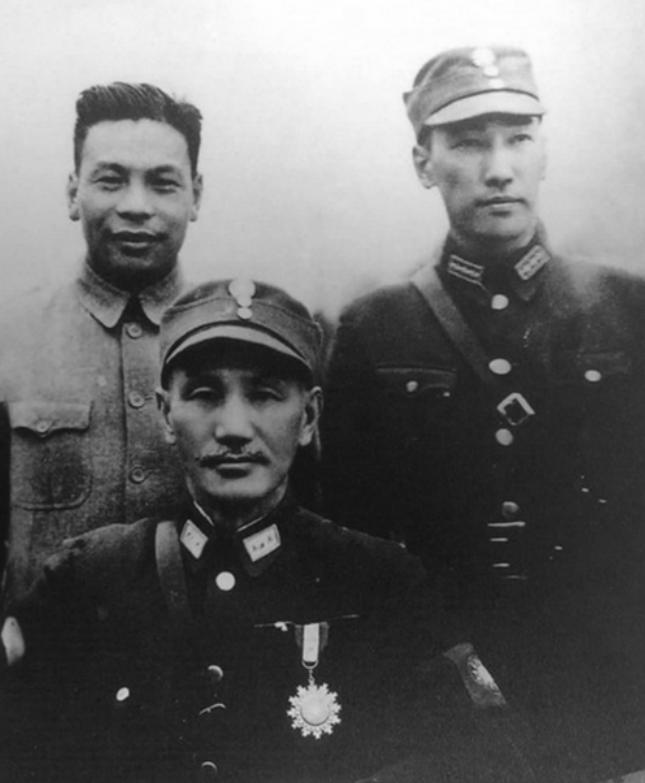 In 1997, Jiang Weiguo was seriously ill, and before his death, he told ...