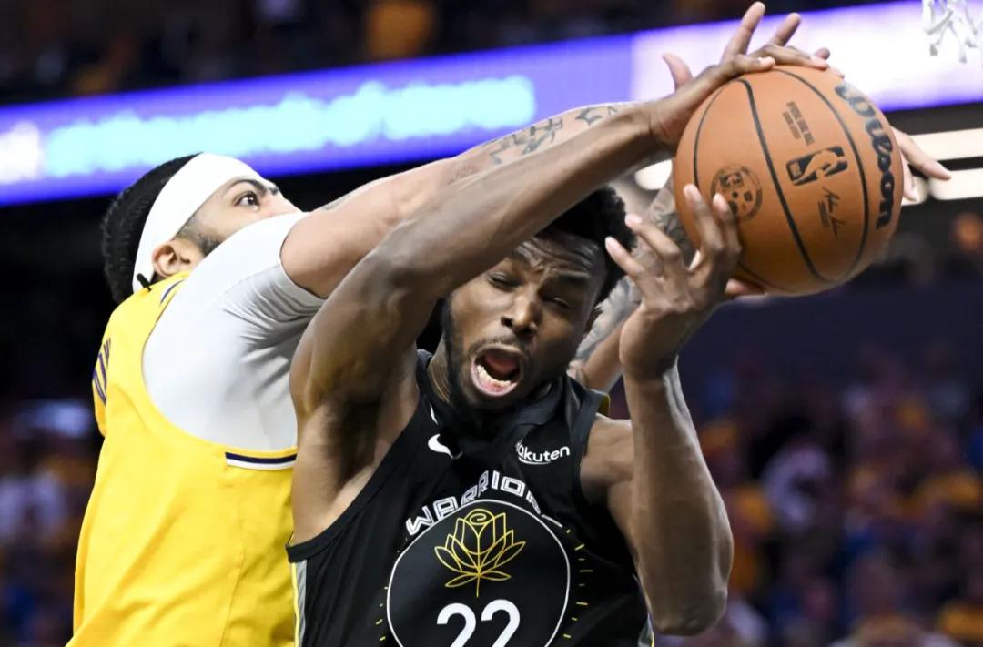 The first battle of "Lake Braves Showdown": The three-point rain of the Warriors will not ...