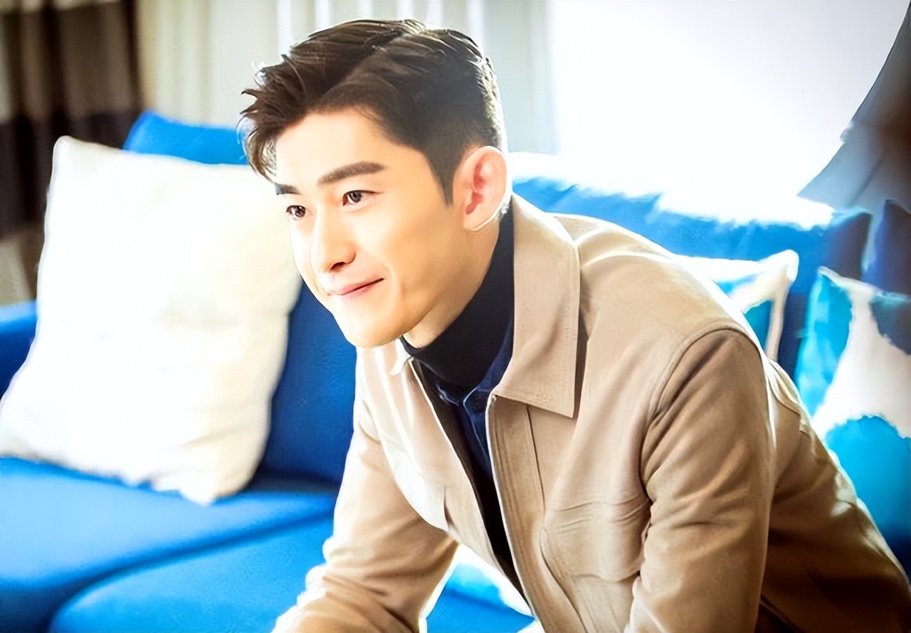 Zhang Han and Gao Wenjun were secretly photographed at a party and were misunderstood as a ...