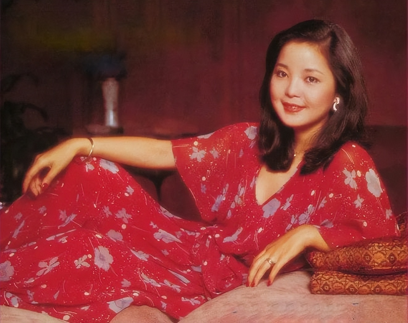 In 1995, Teresa Teng died strangely in Thailand, and there was no one ...