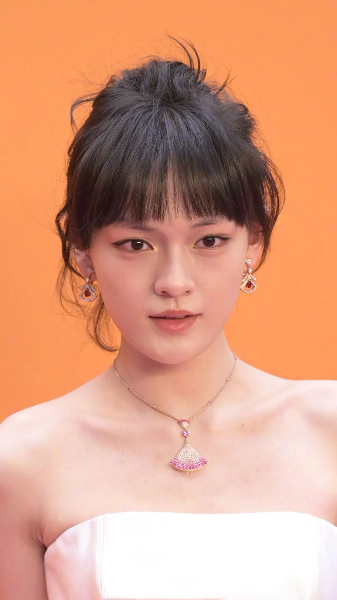 This night in Beijing, 14 female stars competed for beauty, Tong Liya ...