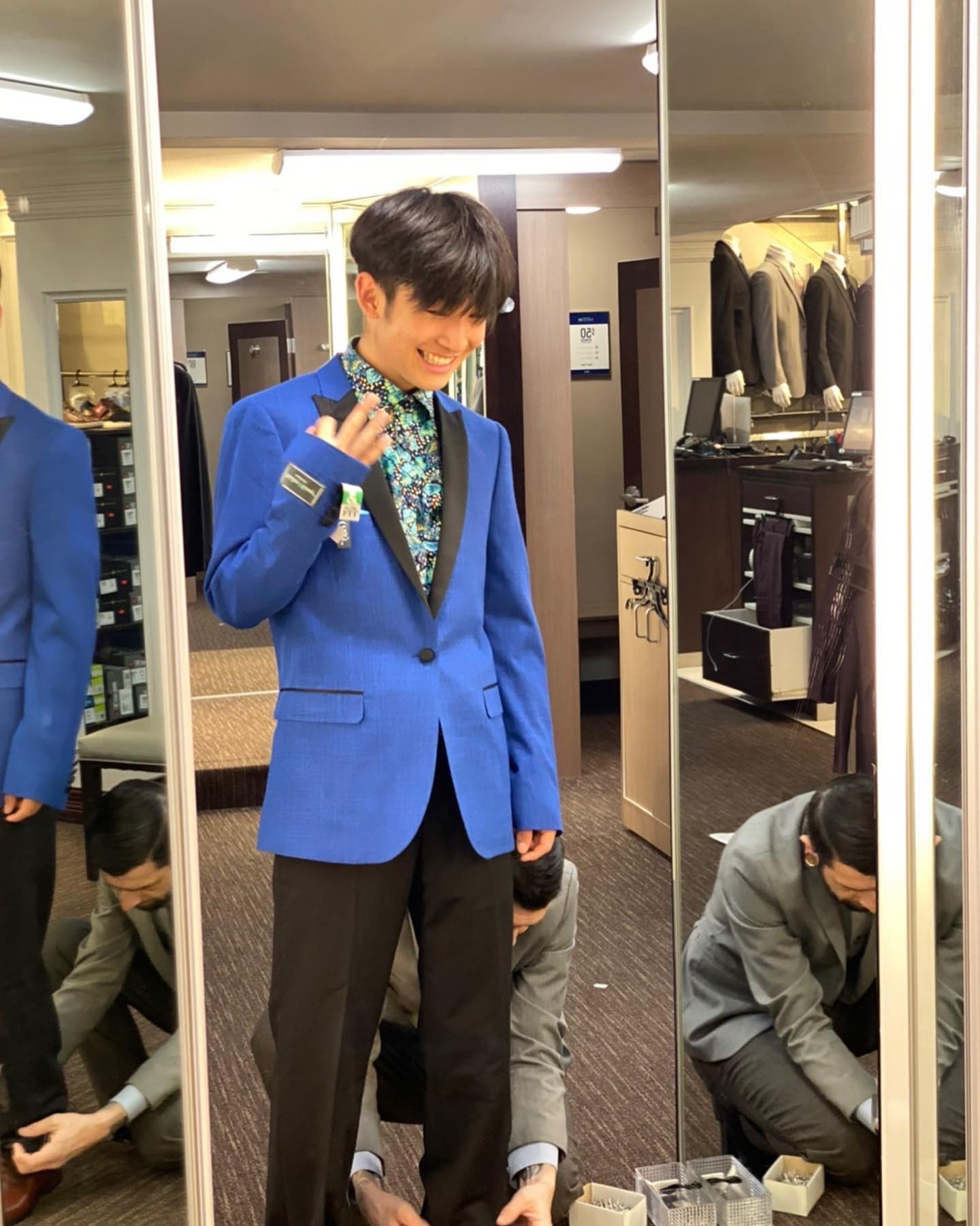 Tsuruye Gangshi posted photos of his eldest son's graduation, and ...