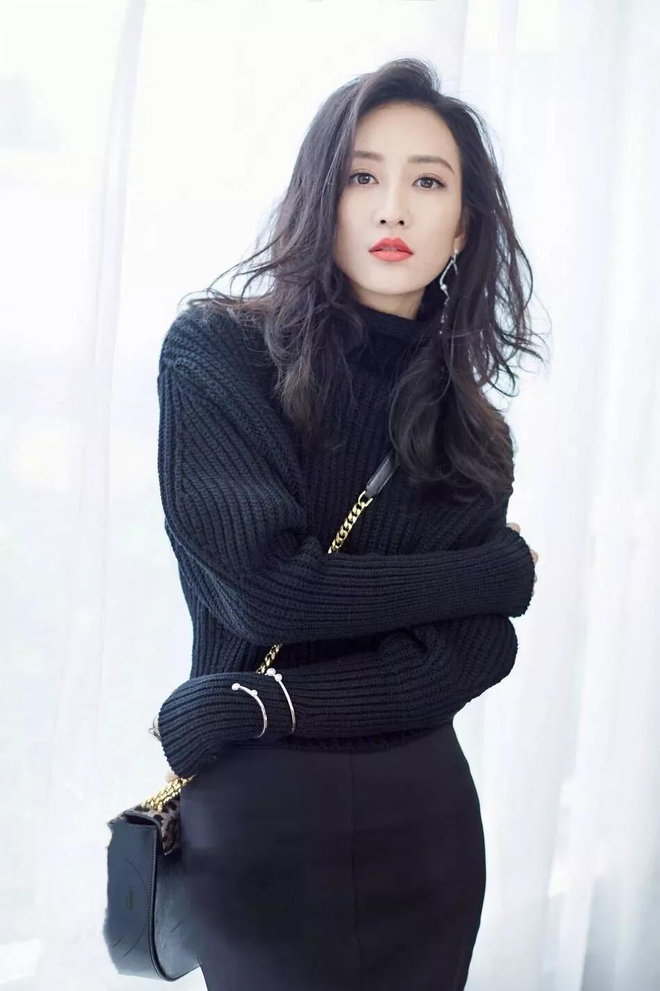 Wang Ou charming photo - iNEWS