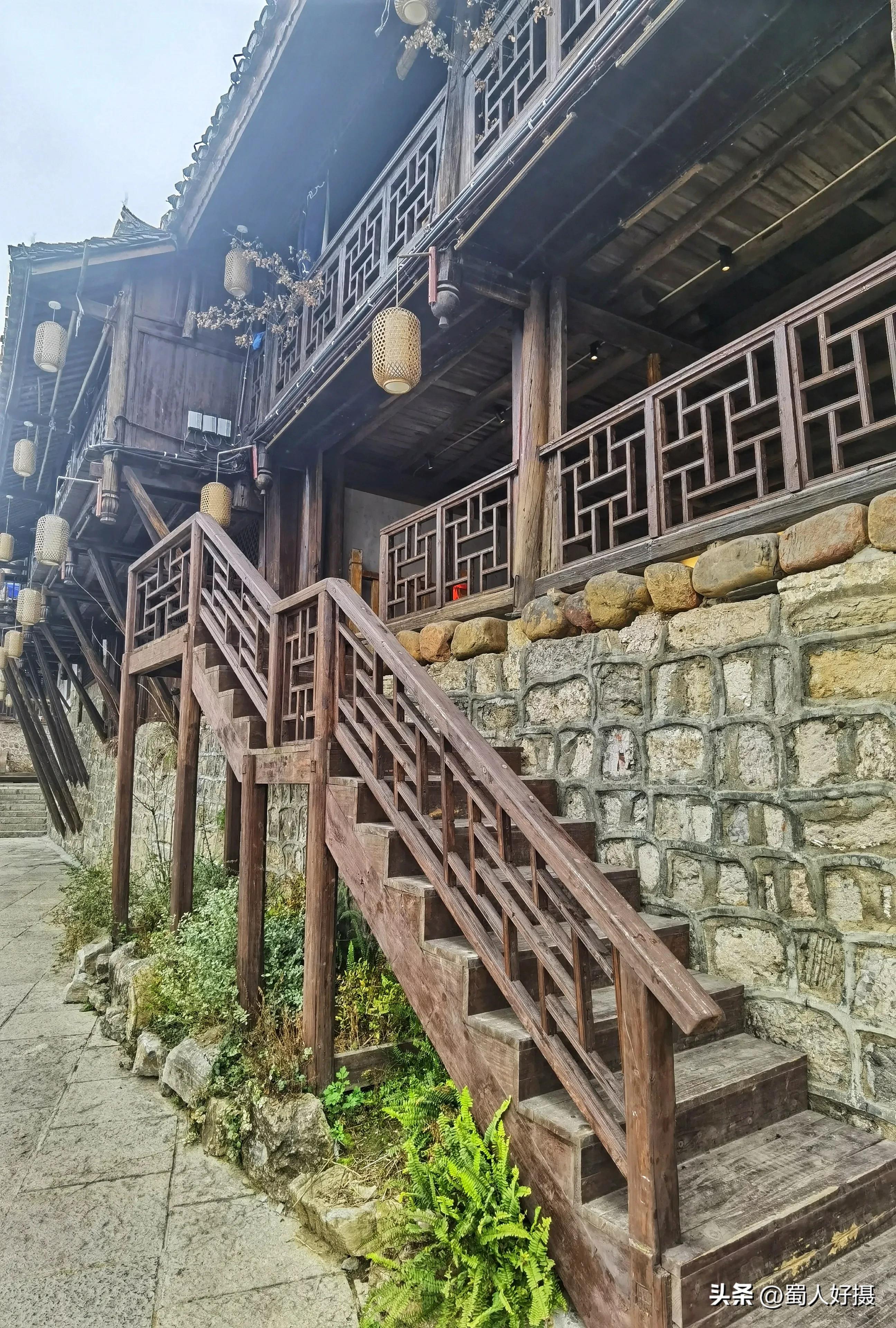 Searching for the place in Shen Congwen's "Border Town", once involved ...