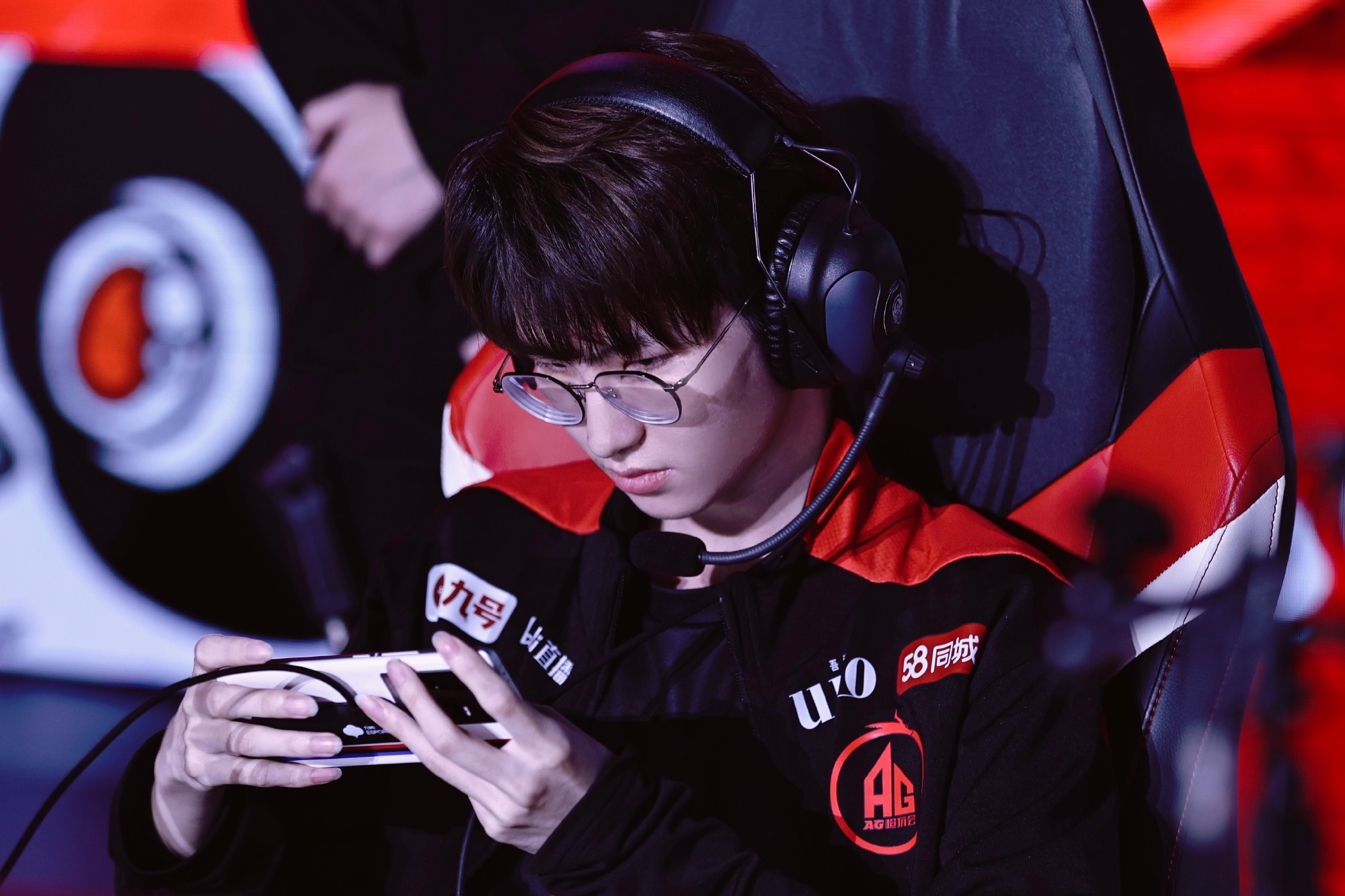 Yinuo took heart to answer Yi'an's question of whether he wants to be a ...