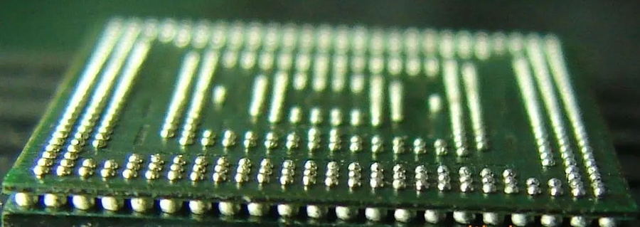 Method steps for removing and soldering BGA chips with close spacing ...