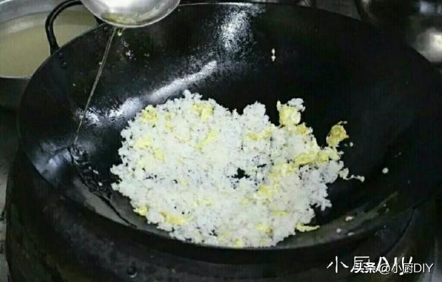 Fried rice must use "overnight rice"?Hotel chef: The method is wrong ...