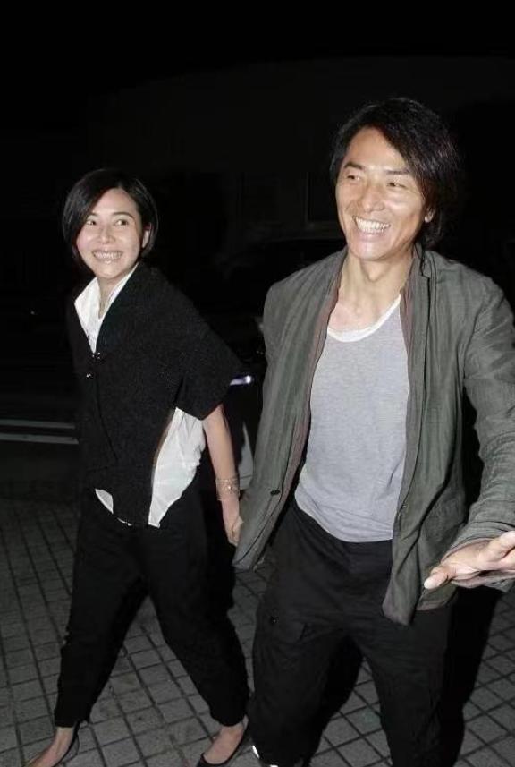 Ekin Cheng and his wife rarely get together. At the age of 54, he is ...