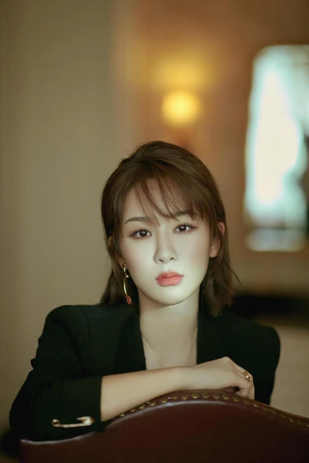 Yang Zi#Meitu 15 - iNEWS