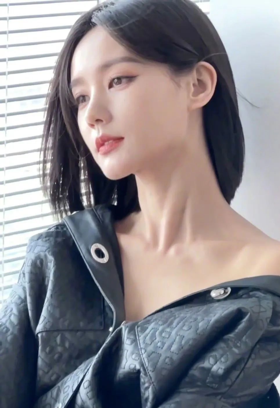 Wang Churan, Zhao Lusi, D Lun, Li Yitong, Bi Wenjun, Reba - iNEWS