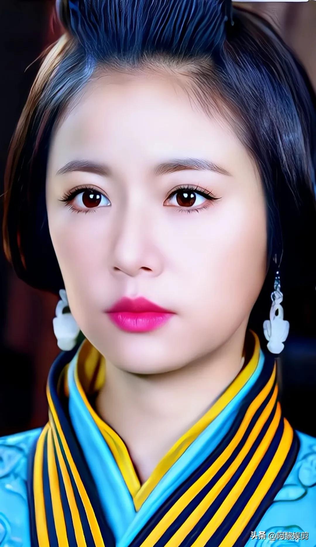 Lin Xinru's face value is at its peak, she was so beautiful when she ...