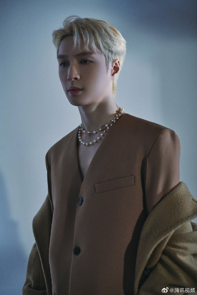 12.23 Picture: Zhang Yixing Xiao Zhan Gong Jun Ni Ni Yang Zi Song Qian ...