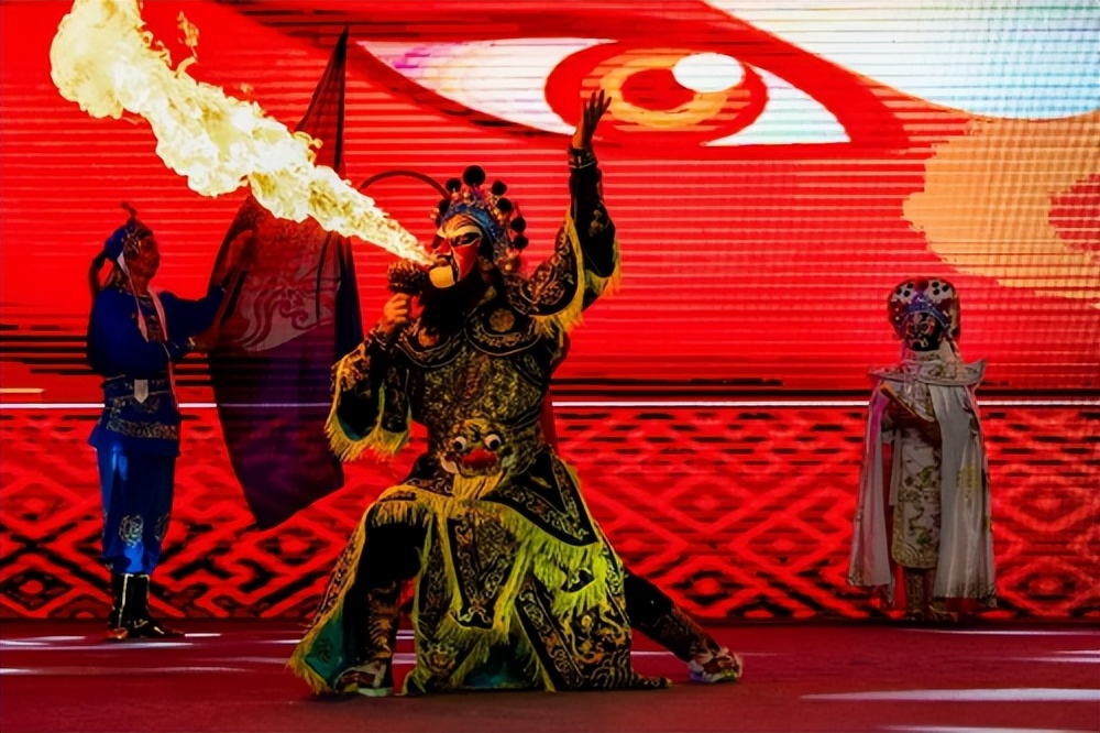 Scholar Guan Yanbin: Chinese traditional handicraft culture is shining ...