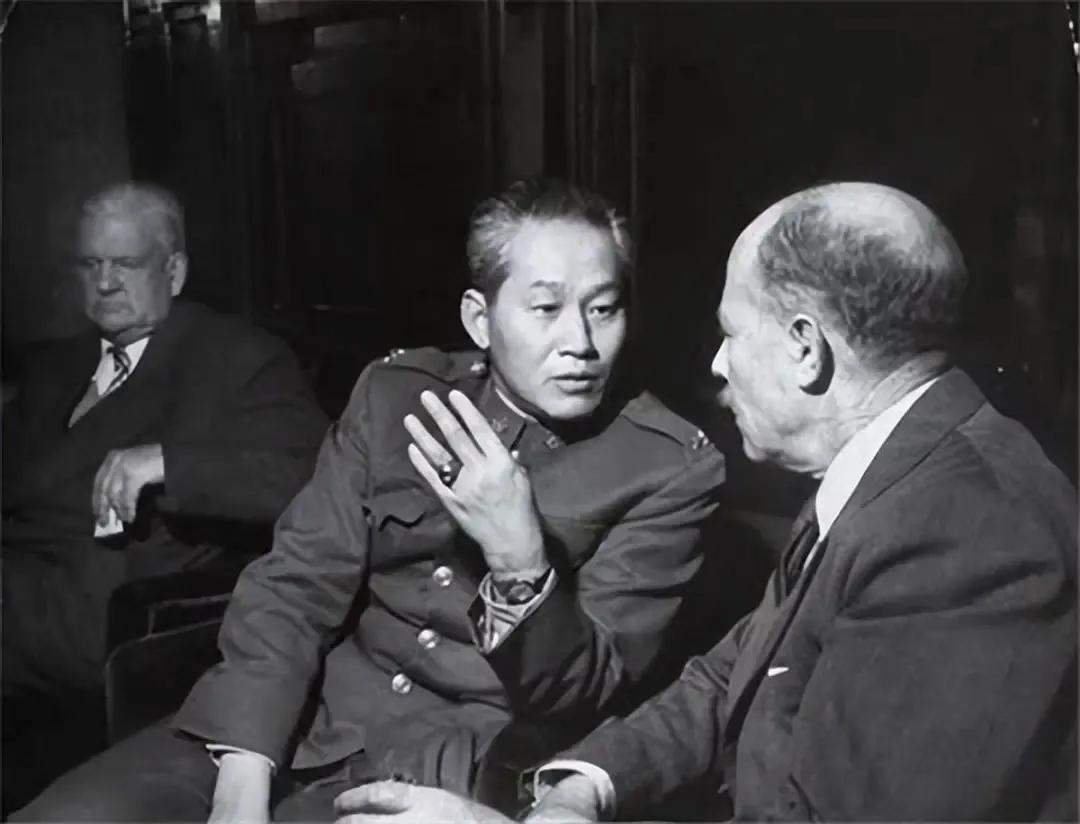 In 1990, Sun Liren, who was under house arrest for 33 years, died of ...