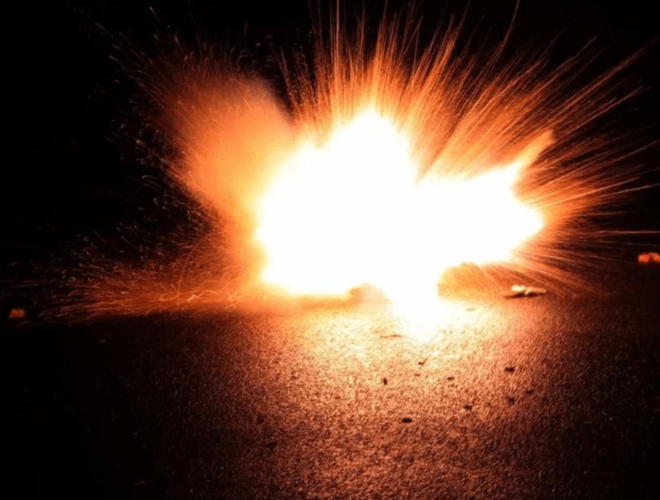 Flashbangs turn around and close their eyes to resist?No, it's not as ...