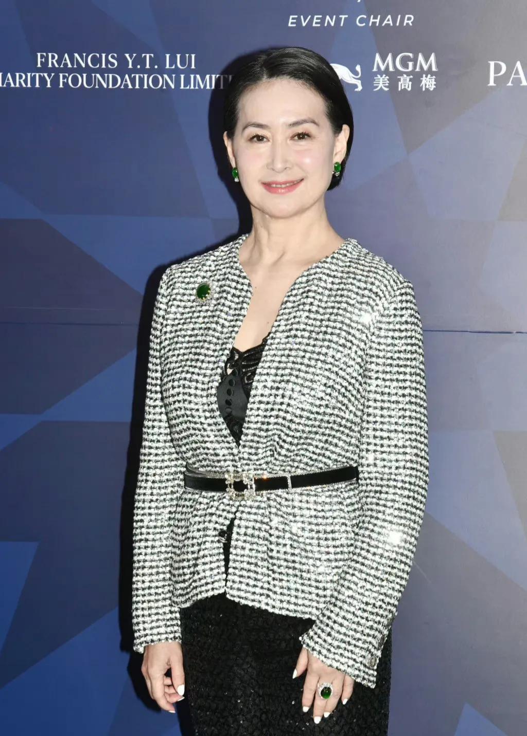 He Chaoqiong revealed that she admires Dou Xiao, seeing He Chaolian ...